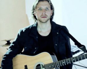 Daniel Zapata New Video “In My Dreams” - Skope Entertainment Inc