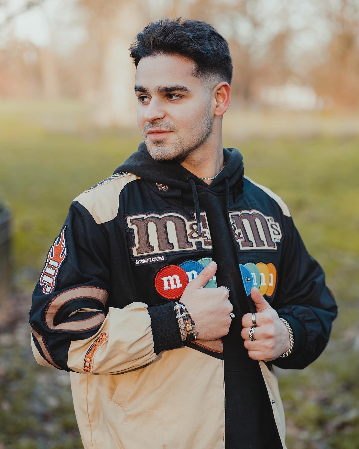 Max Sarre brings it all in electro-pop anthem ‘Precision’ - Skope ...